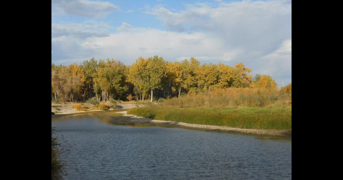 5 Beautiful Autumn Outings Around Billings