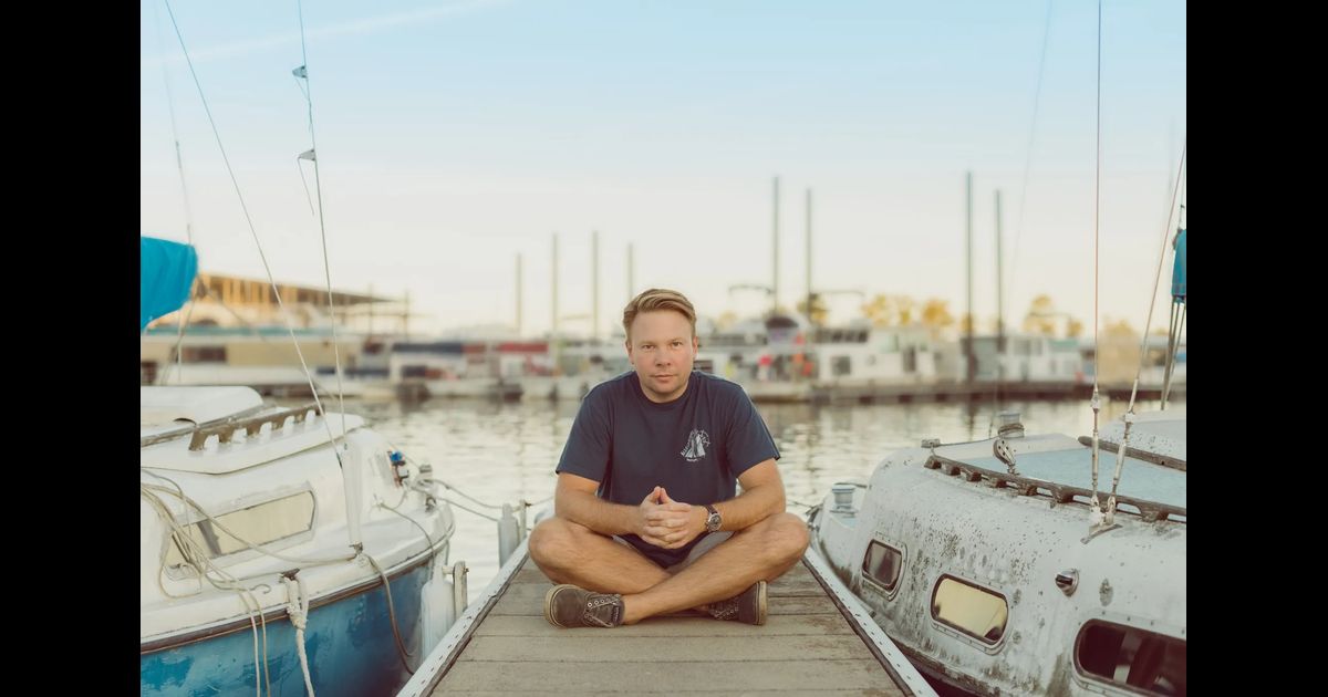 Aaron Scherz @ The Taproom